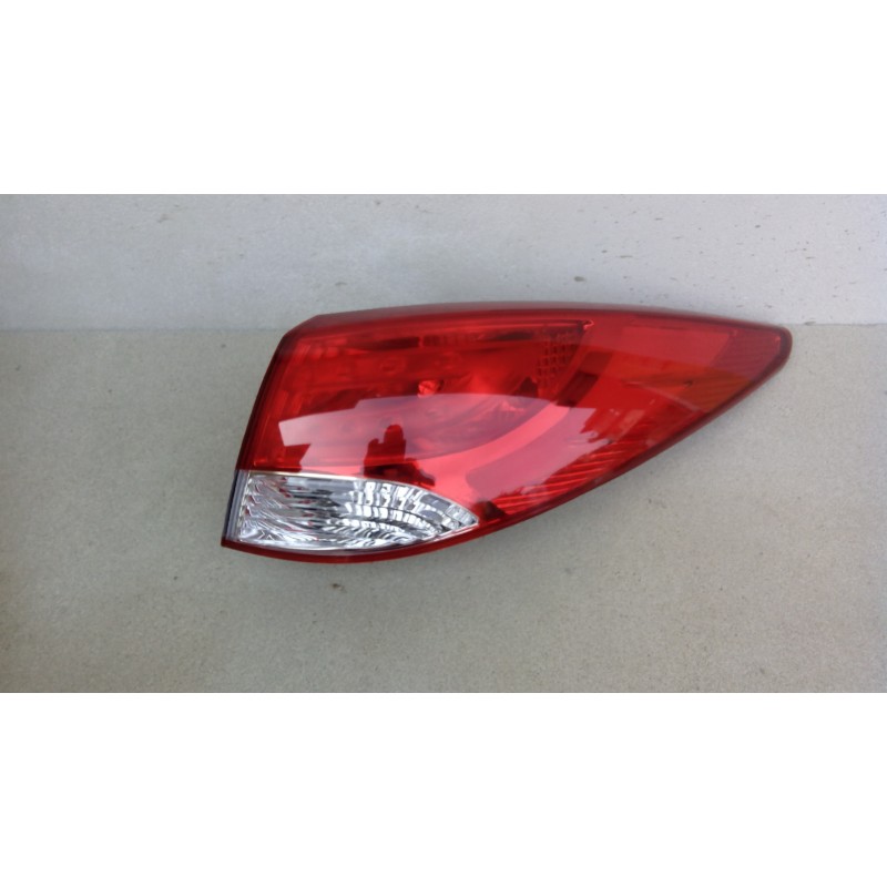 Fanale Posteriore DX Esterno - Silcarsrl.com